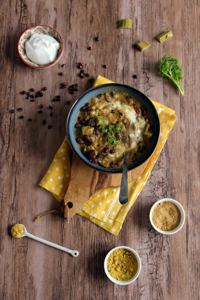 Curry de haricots rouges à la rhubarbe - Not parisienne