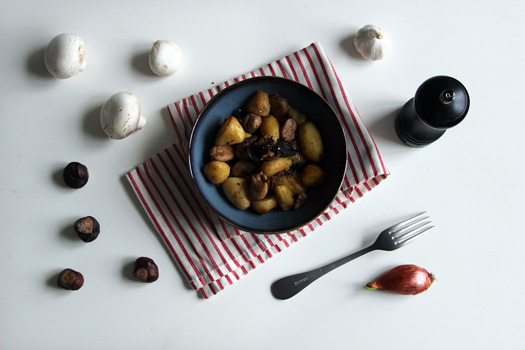 Poêlée de pommes de terre grenaille, raisins secs et cèpes - Not parisienne