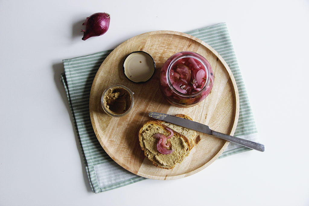 Pickles de concombre et oignon rouge - Not parisienne
