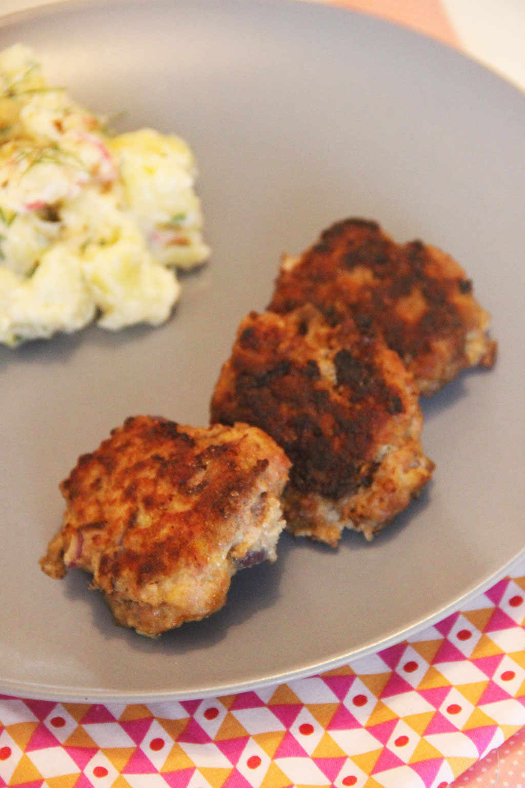 Spécialité du Danemark : frikadeller ou boulettes de viande - Not ...