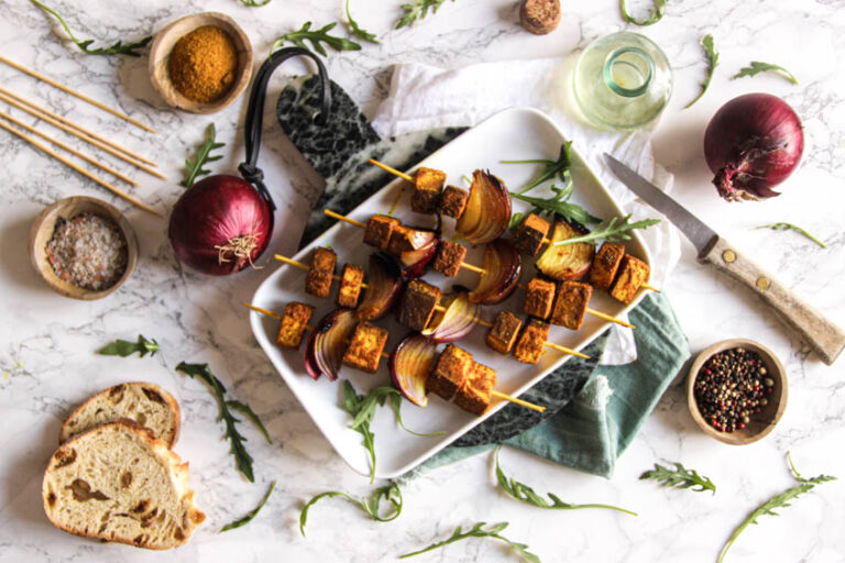 Brochettes de tofu au colombo - Not parisienne